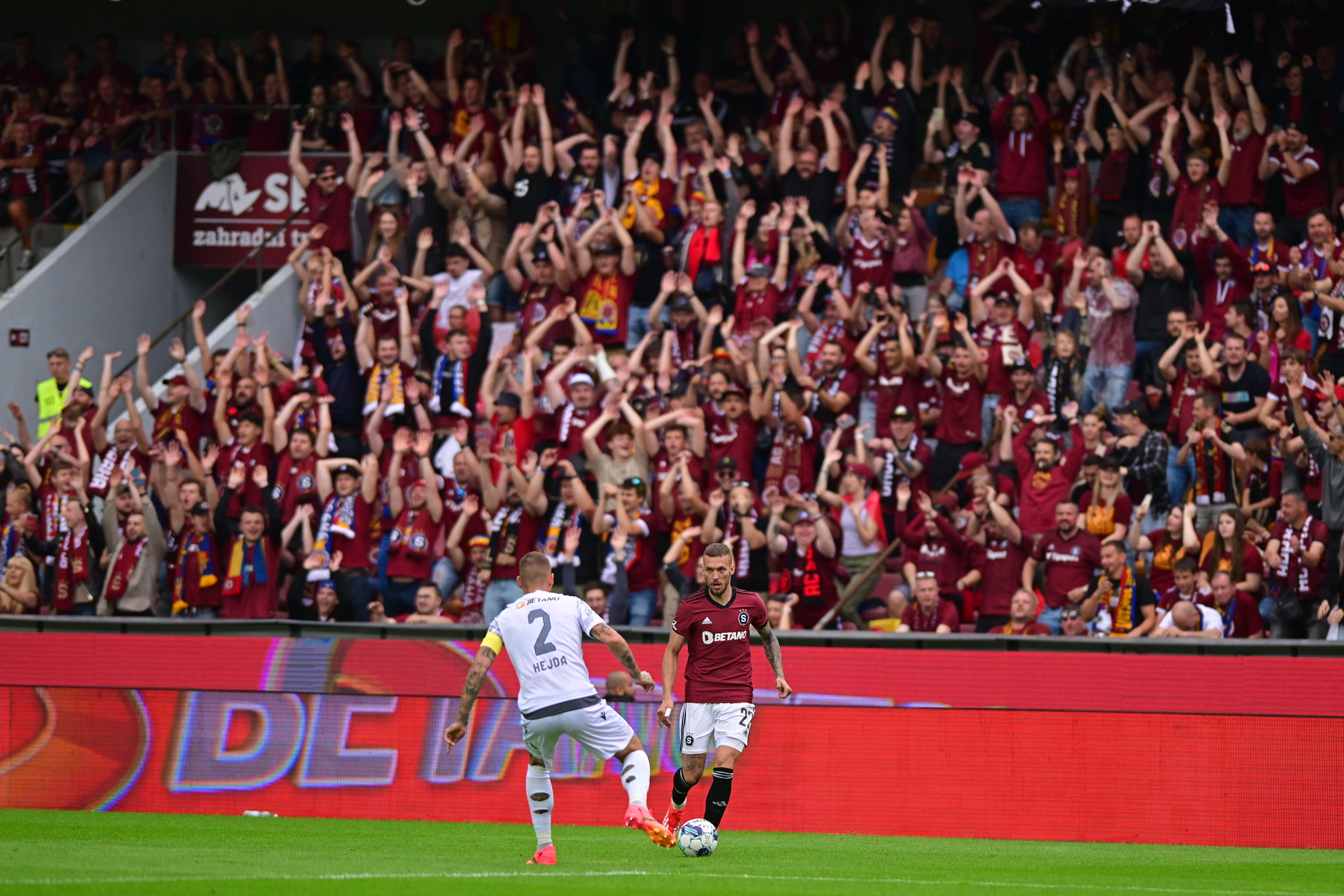 Remíza na závěr | sparta.cz