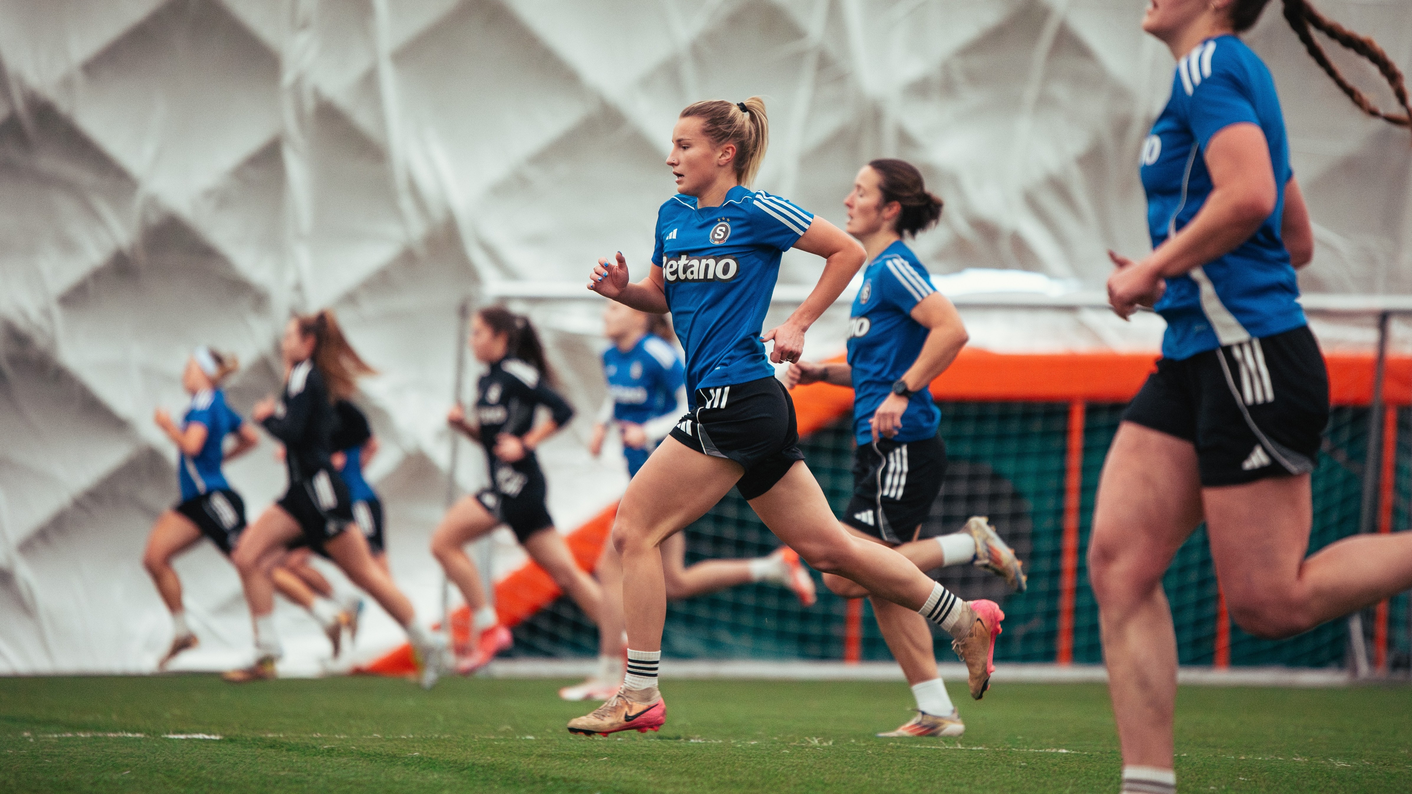 Kádr pro zimní přípravu | sparta.cz UNLIMITED.